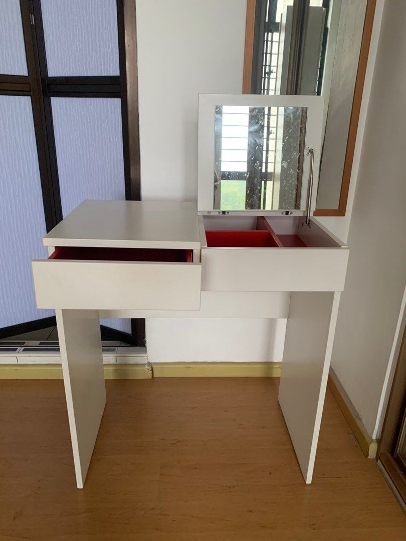 Dressing table Moveable Shelves, Furniture & Home Living, Furniture ...