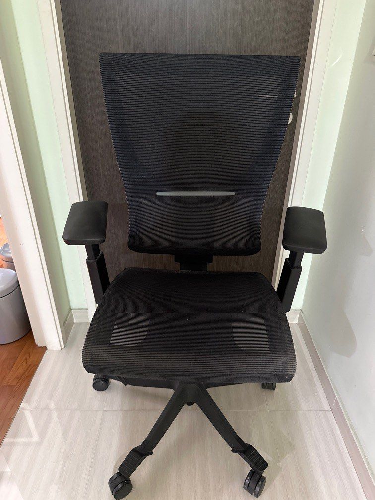 Ergotune Classic ergonomic chair, Furniture & Home Living, Furniture ...