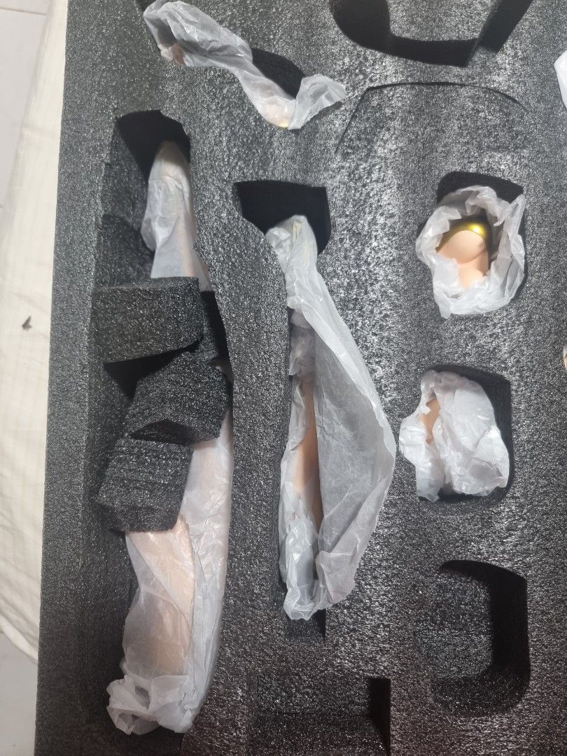 FA Studio Tifa Lockhart Bikini ver. Gold Normal version, Hobbies & Toys ...