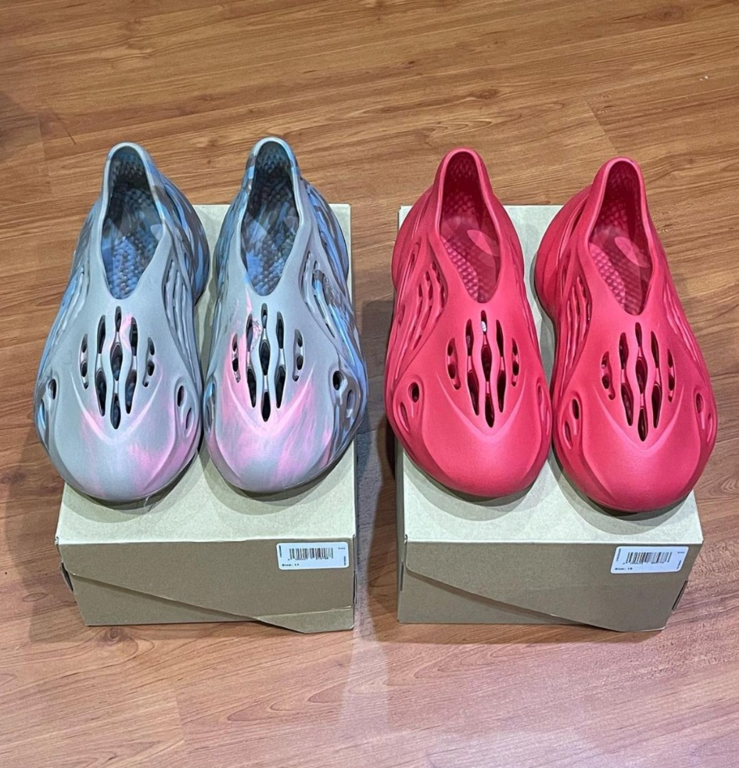Foam runners, Men's Fashion, Footwear, Sneakers on Carousell