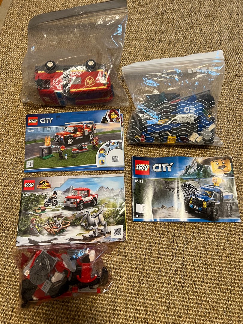 FREE Lego packs x 3, 興趣及遊戲, 玩具 & 遊戲類 - Carousell