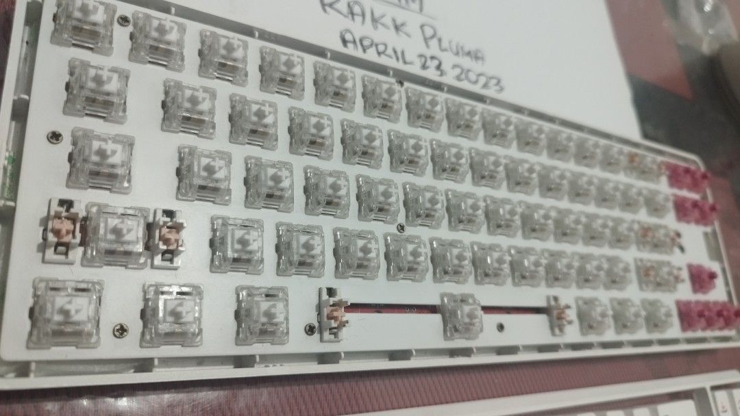 FULLY MODDED MECHANICAL KEYBOARD RAKK PLUMA w/ KTT Kang Whites ...