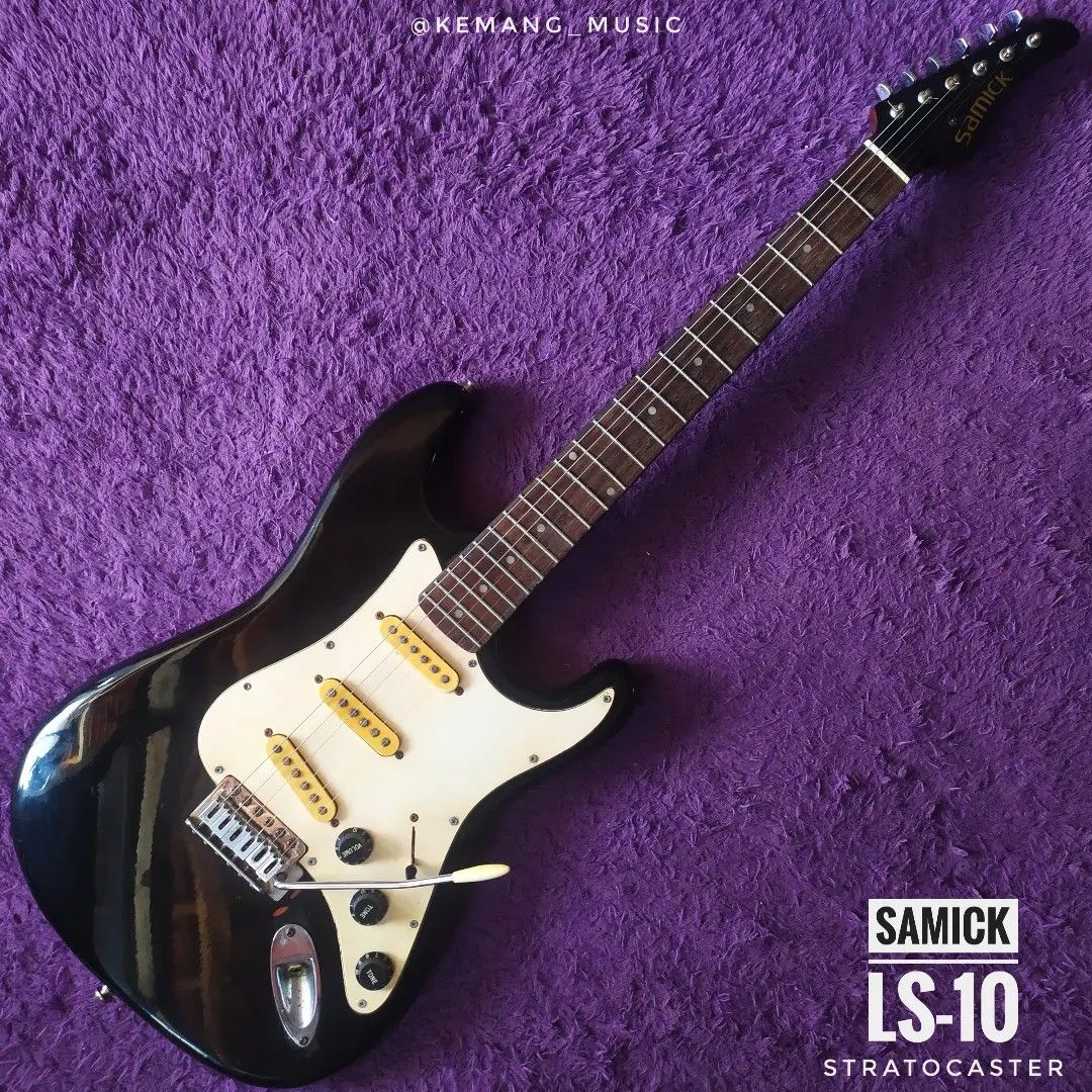Gitar samick stratocaster, Musik & Media, Alat di Carousell
