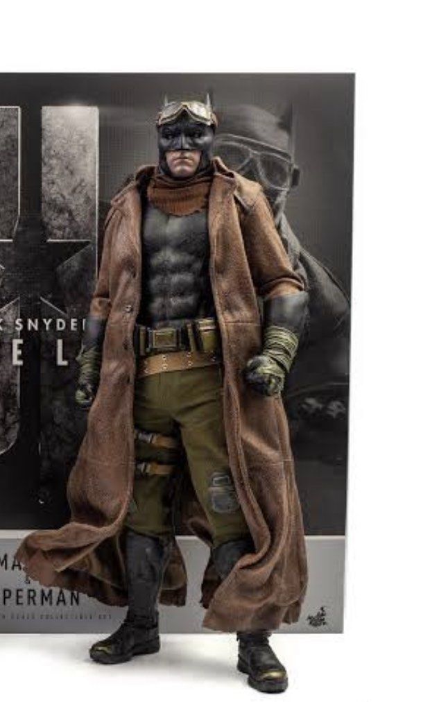 Hot toys knightmare batman, Hobbies & Toys, Toys & Games on Carousell
