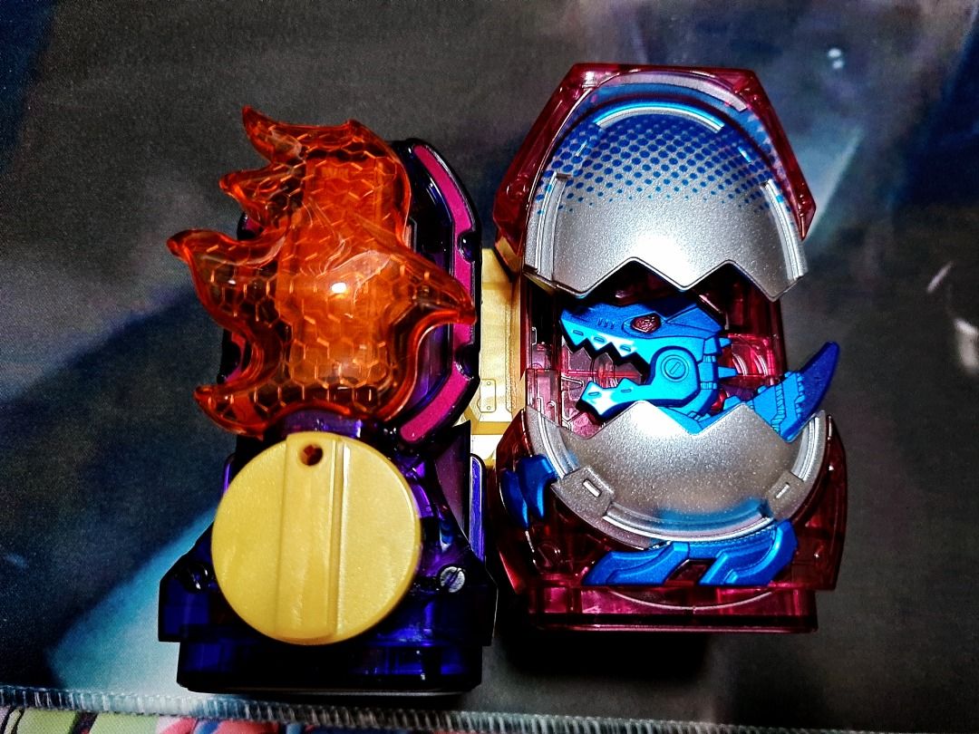 Kamen Rider Revice - DX Barid Rex & Volcano Vistamp Set, Hobbies & Toys ...