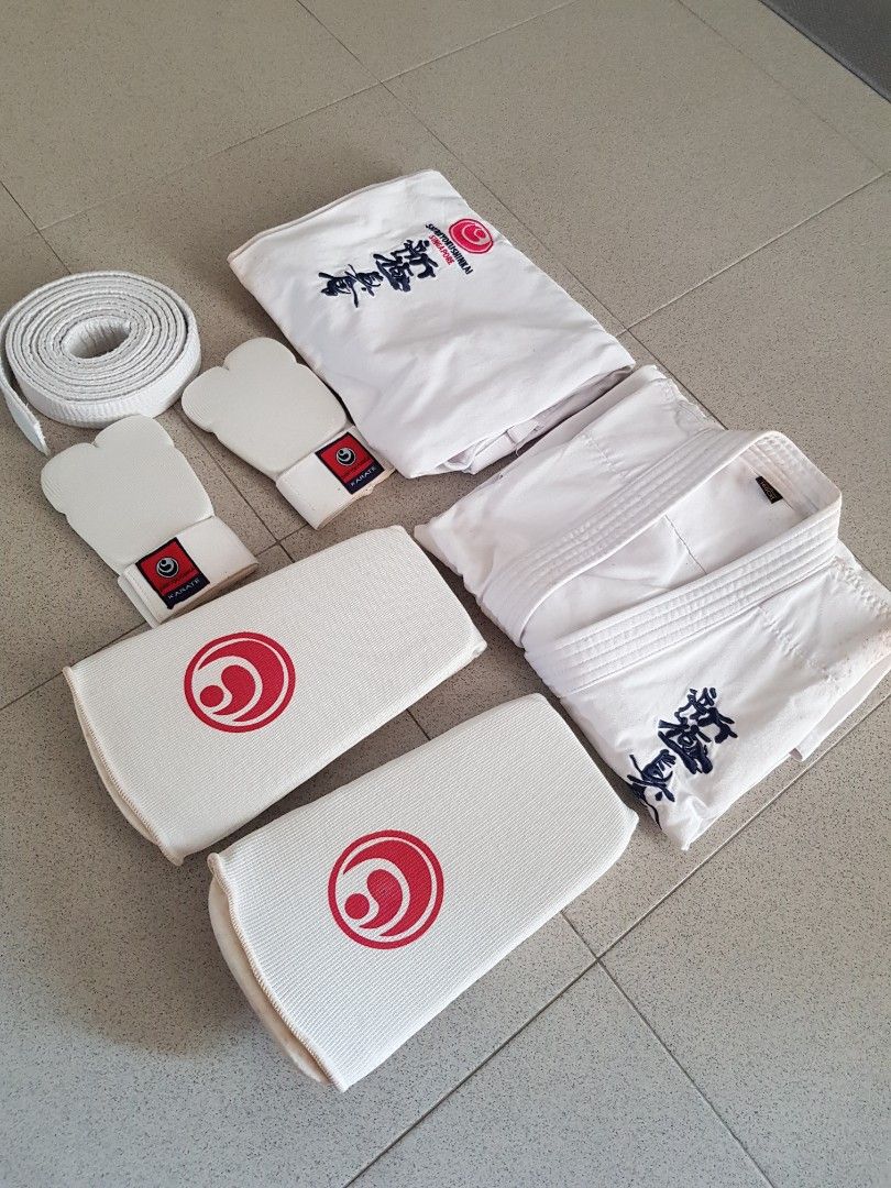 Karate Training Suit, Sports Equipment, Other Sports Equipment and ...