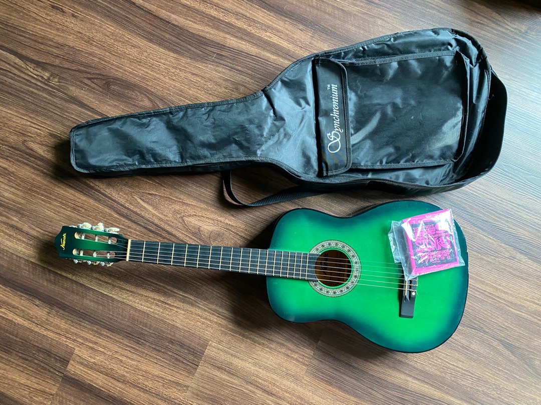 Karok Guitar, Hobbies & Toys, Music & Media, Musical Instruments on ...