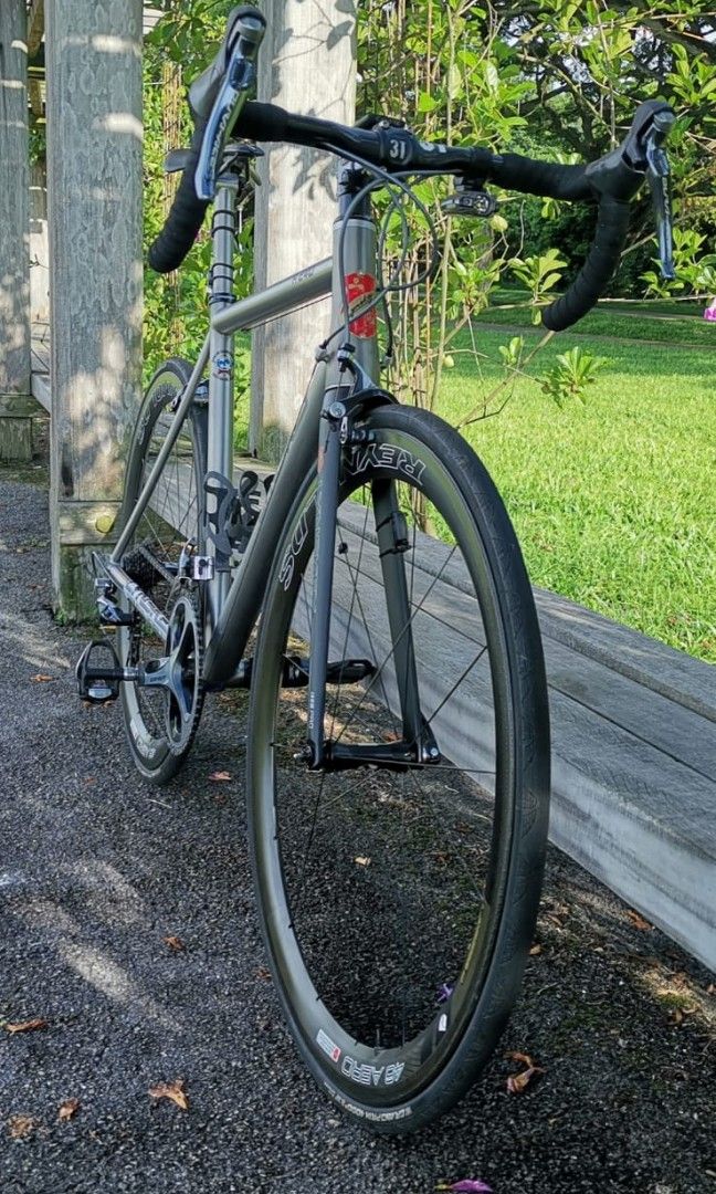 Lynskey frame + Reynolds Aero 46 clincher + shimano dura ace 11spd ...