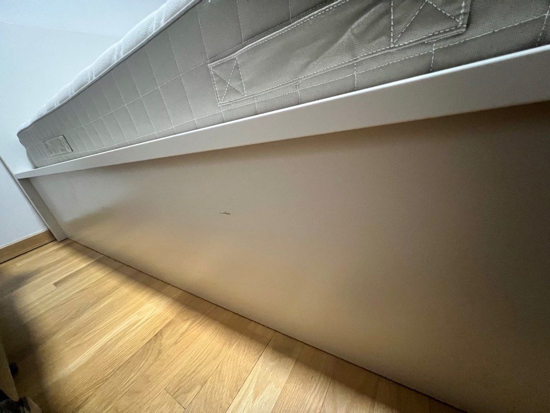 Malm Ottoman Queen-sized Storage Bed (mattress not included), Furniture & Home Living, Furniture ...