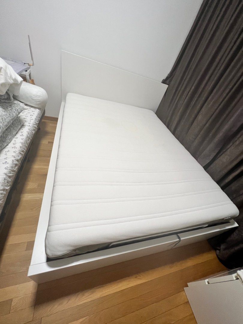 Malm Ottoman Queen-sized Storage Bed (mattress not included), Furniture & Home Living, Furniture ...