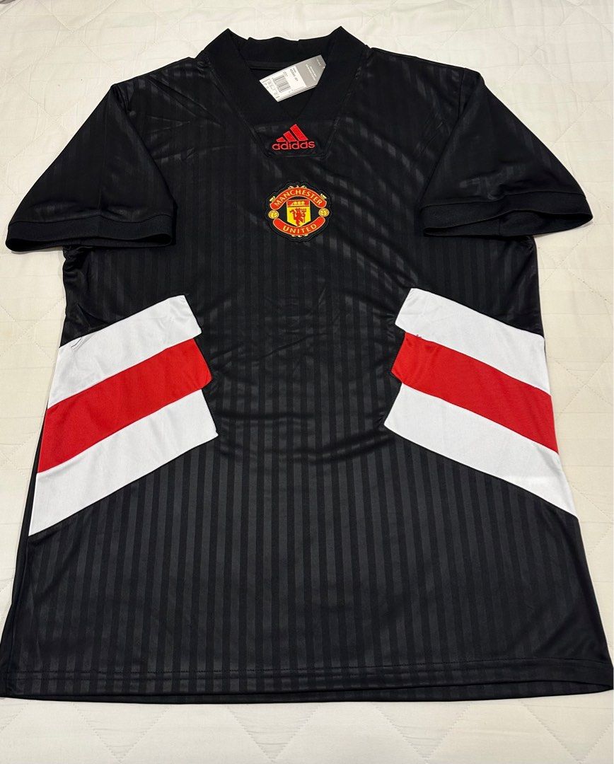 Man u traning kit 23/24, Sports Equipment, Sports & Games, Racket ...