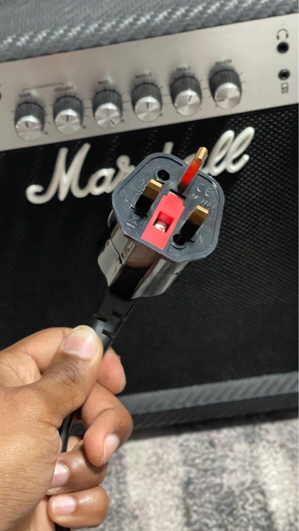 Marshall Electric Guitar Amplifier, Hobbies & Toys, Music & Media ...