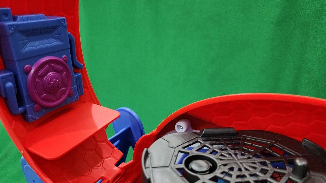 Marvel Spidey and His Amazing Friends Web-Quarters Playset With Lights ...