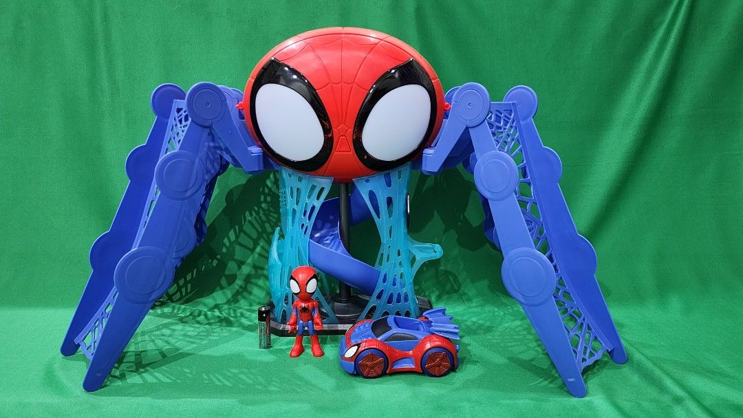 Marvel Spidey and His Amazing Friends Web-Quarters Playset With Lights ...