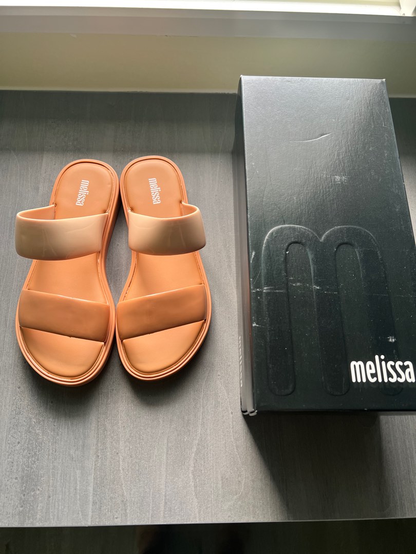 Melissa Bubble Sliders, Women's Fashion, Footwear, Flipflops and Slides on Carousell