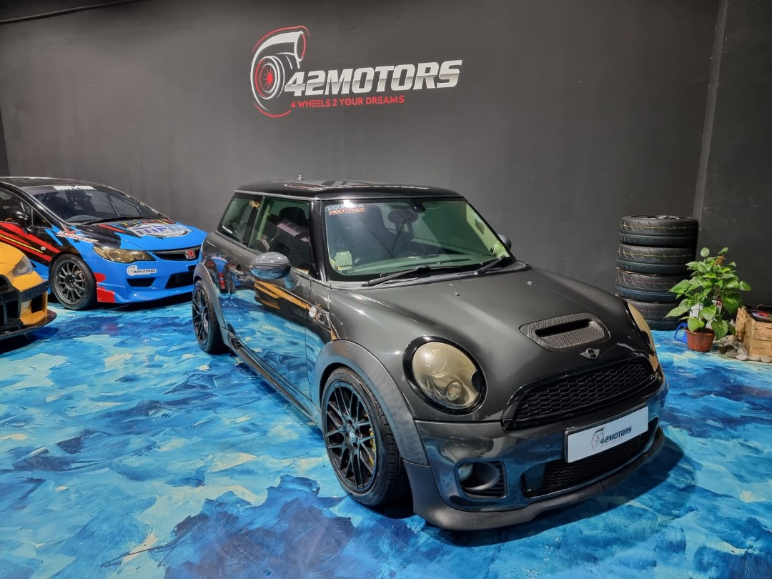 MINI Cooper S 1.6A Sunroof, Cars, Used Cars on Carousell