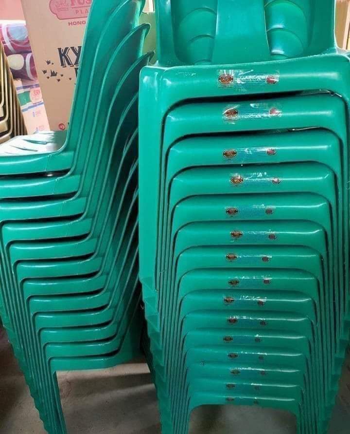 Monoblocks Chairs, Furniture & Home Living, Furniture, Chairs on Carousell