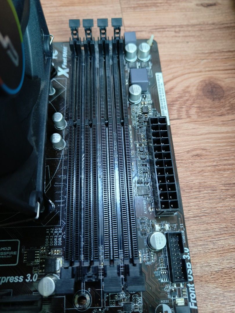 Motherboard ASROCK B85M pro4 with I7-4790 and heatsink, Computers ...