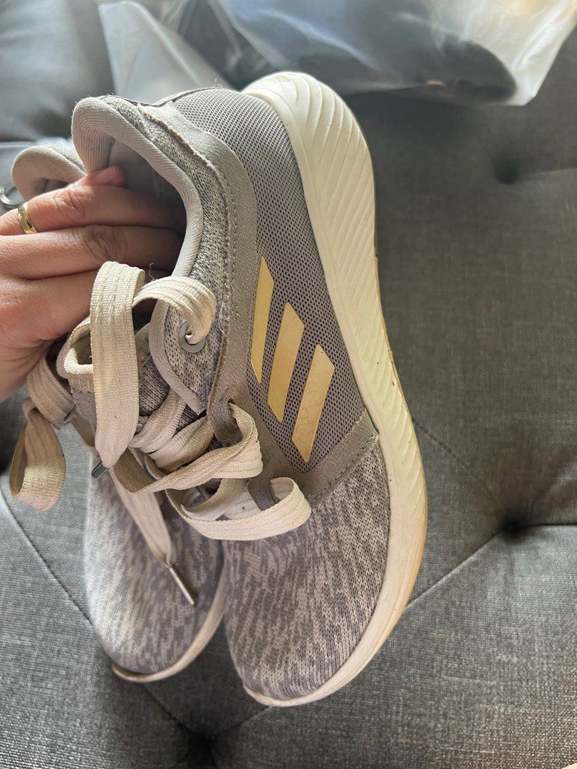 Nike Bounce, Women's Fashion, Footwear, Sneakers on Carousell