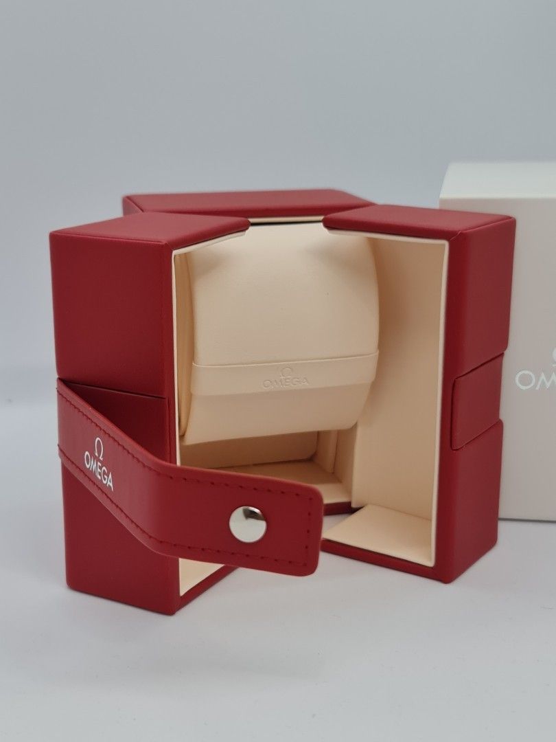 Omega Leather Watch Case, Men's Fashion, Watches & Accessories ...