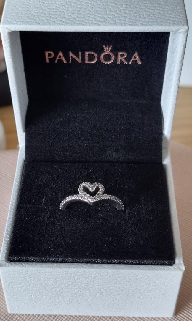 Pandora Sparkling Wishbone Heart Ring (Size 50), Women's Fashion ...