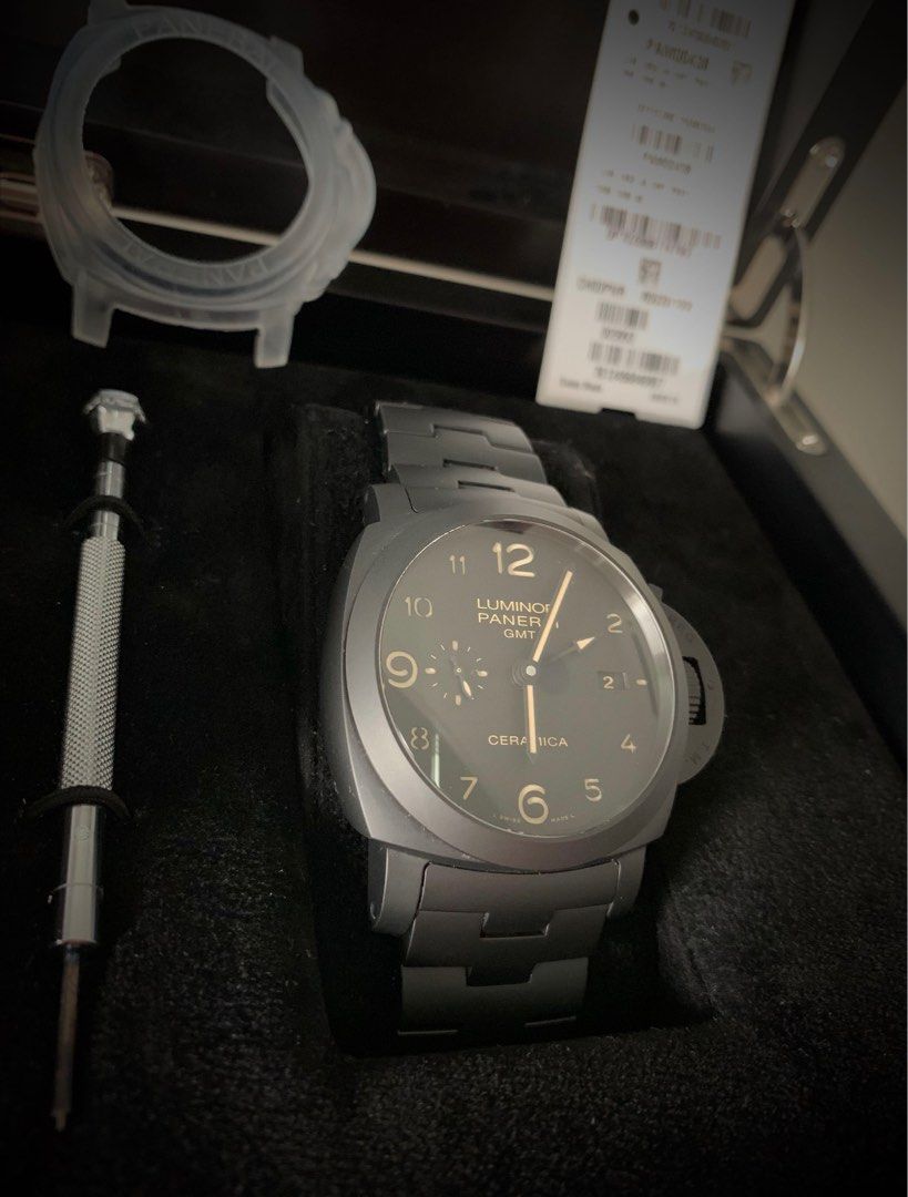 Panerai tuttonero ceramic Pam 438, Luxury, Watches on Carousell