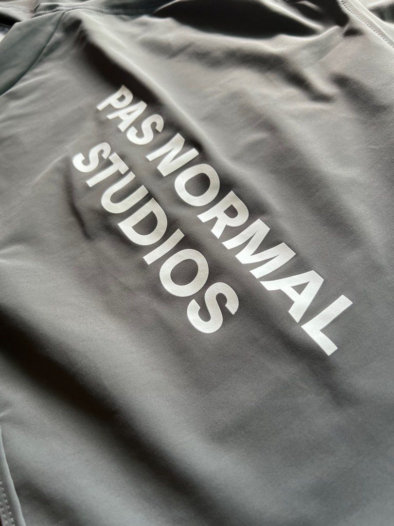 Pas Normal Studios PNS Essential Jersey Dark Grey S, Men's Fashion ...