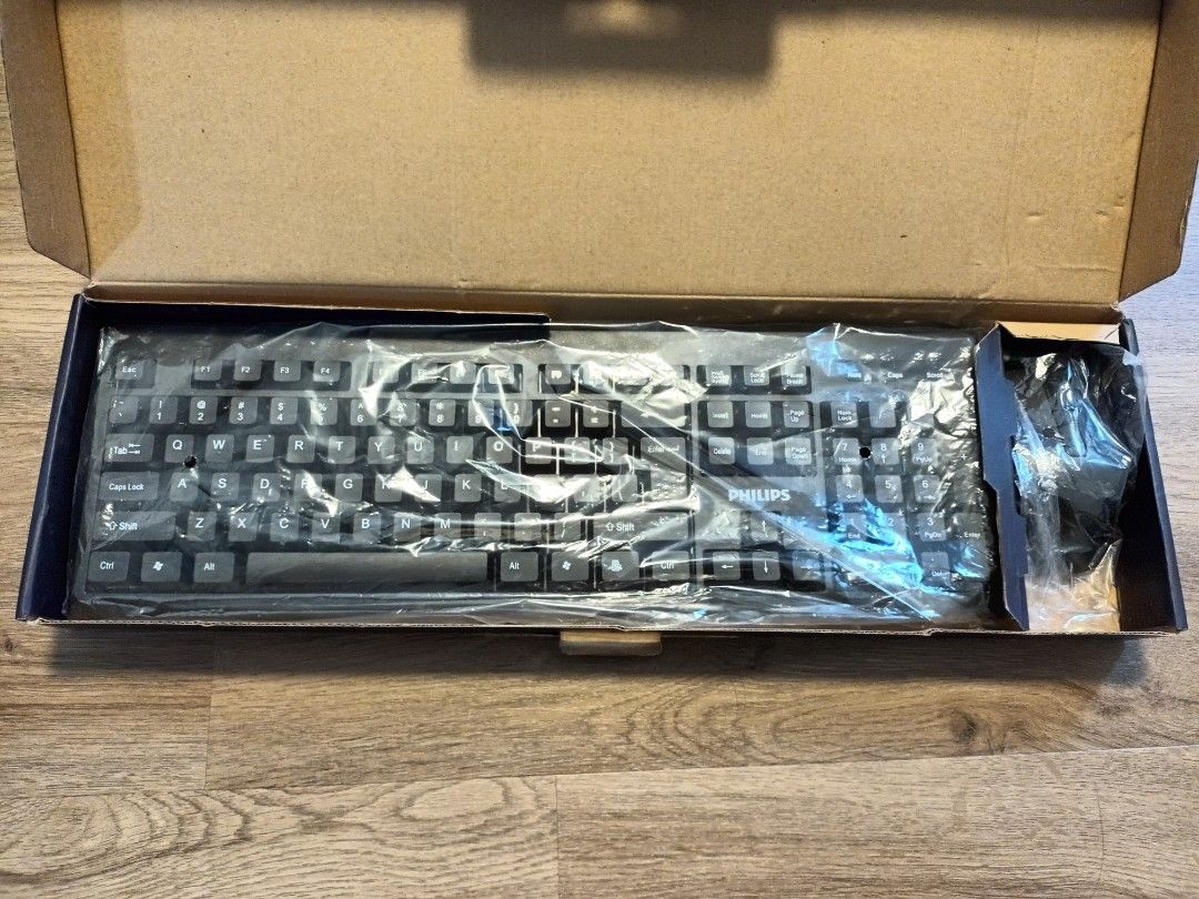Philips C354 Wireless Keyboard & Mouse Set, Computers & Tech, Parts ...