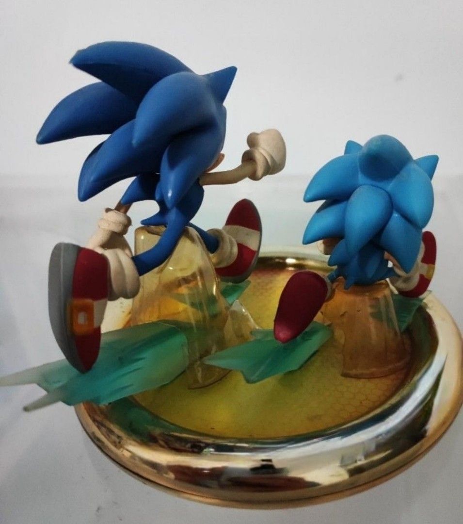 Rare Sonic the hedgehog Sonic Generations Commemorative statue, Hobbies ...