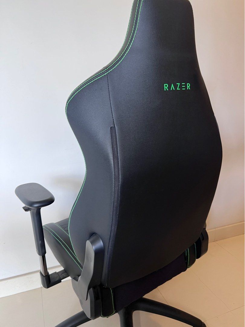 Razer Gaming chair ISKUR, Furniture & Home Living, Furniture, Chairs on ...