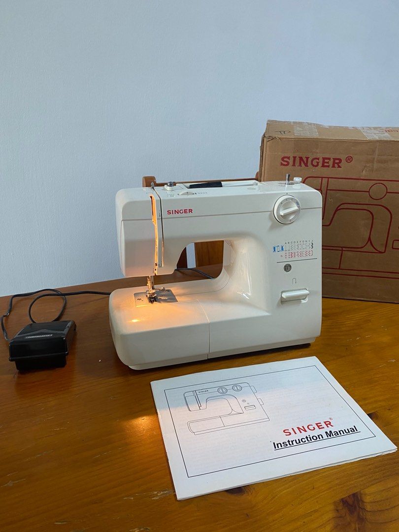 Singer Sewing Machine 1116, TV & Home Appliances, Other Home Appliances ...