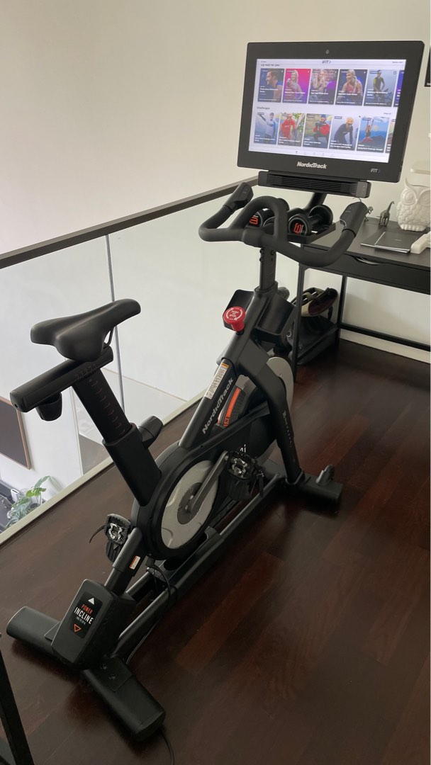 Smart Exercise Bike NordicTrack S22i (Peloton Style Interactive Bike ...