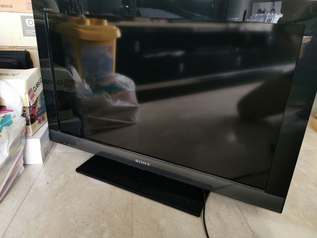 Sony Bravia LCD Digital TV 32Ex400 32 inch Working condition with ...