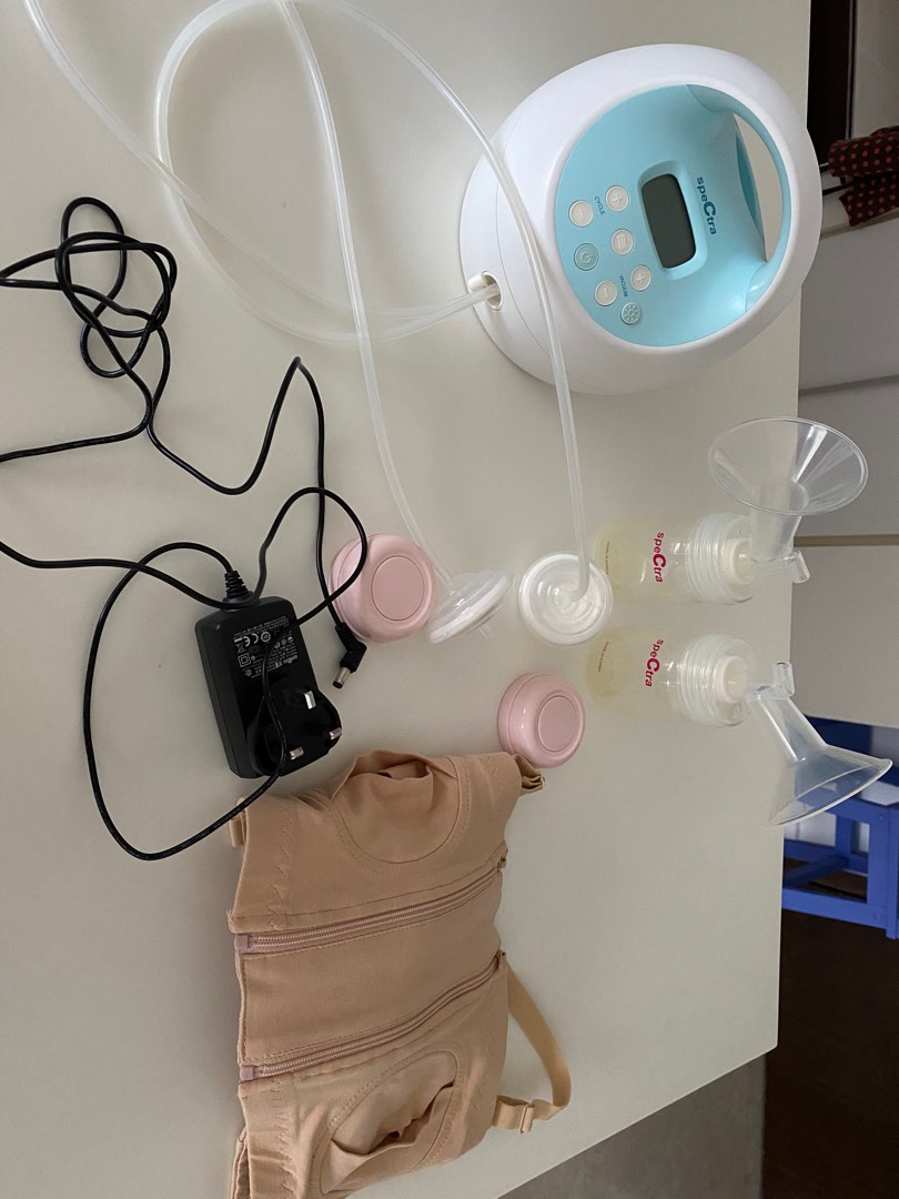 Spectra Breast Pump with bra hands free!, Babies & Kids, Nursing ...