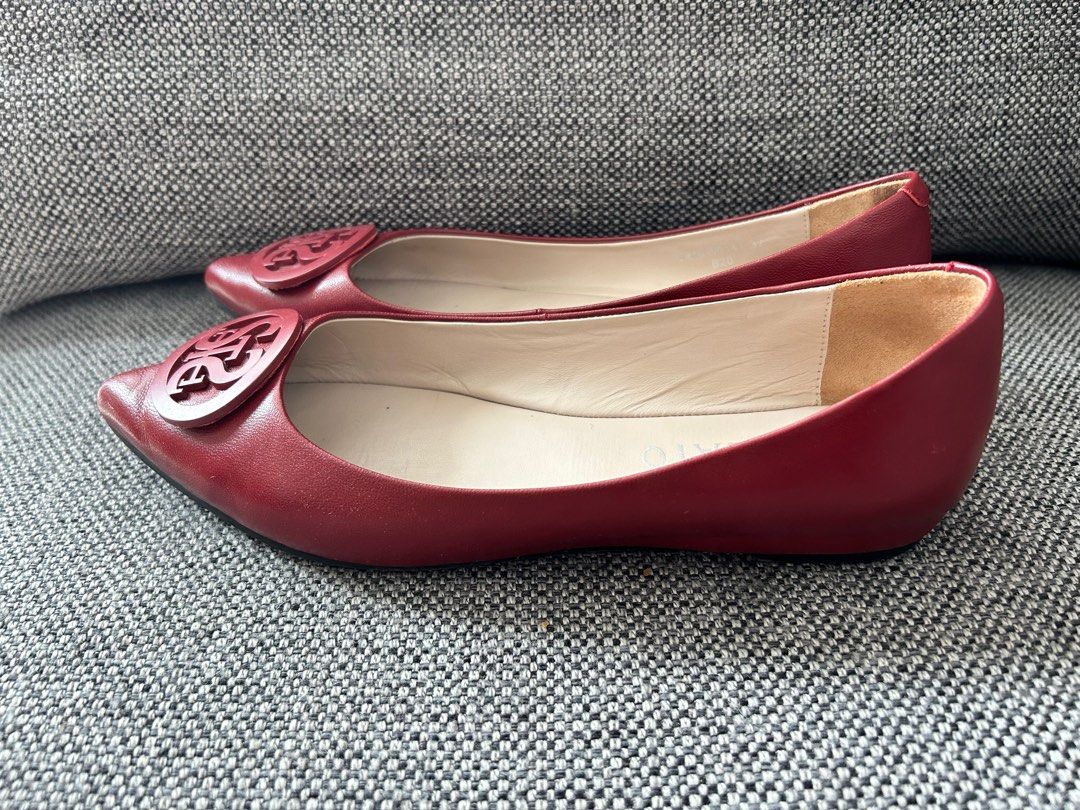 Staccato red ballet flats, Women's Fashion, Footwear, Flats on Carousell