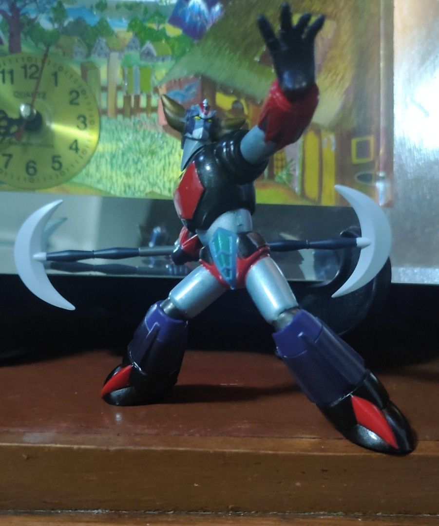 Super Robot Posing Collection featuring Voltes V and other super robots ...