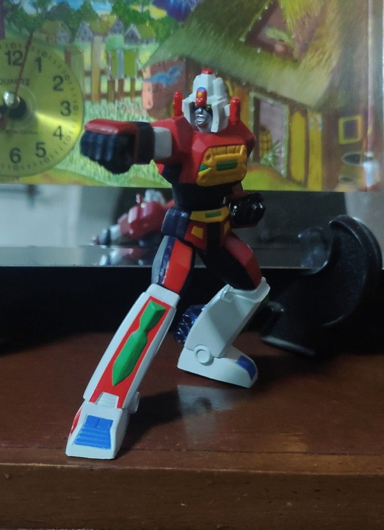 Super Robot Posing Collection featuring Voltes V and other super robots ...