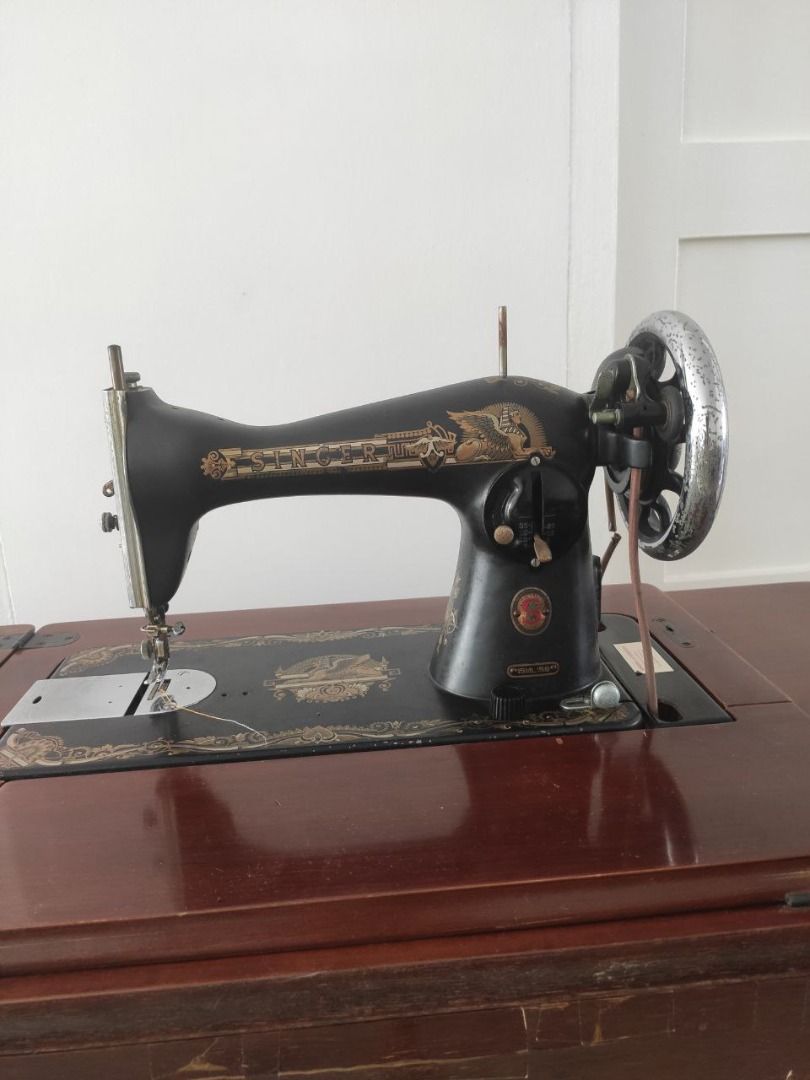 Vintage Singer Sewing Machine S$100, TV & Home Appliances, Other Home ...