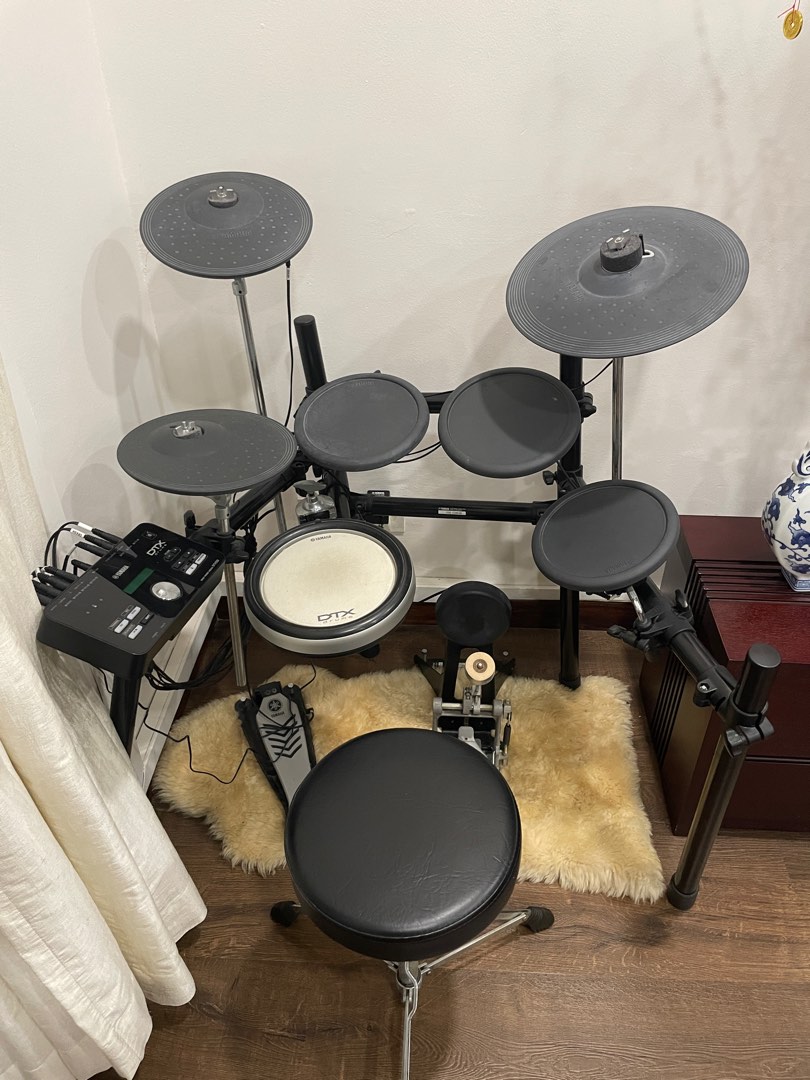 Yamaha DTX502 Drum Set, Hobbies & Toys, Music & Media, Musical ...