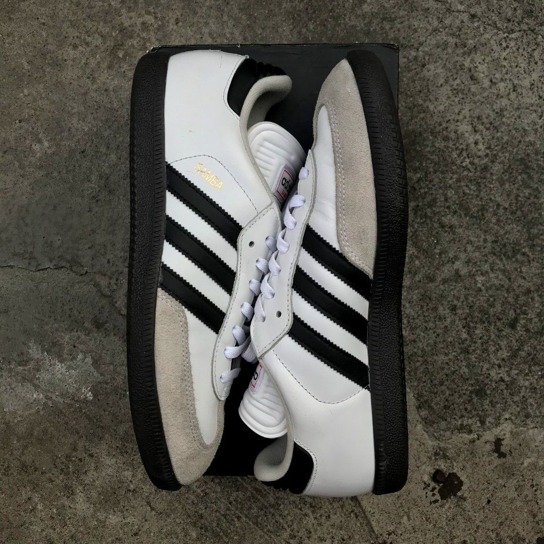 Adidas Samba Classic White, Men's Fashion, Footwear, Sneakers on Carousell