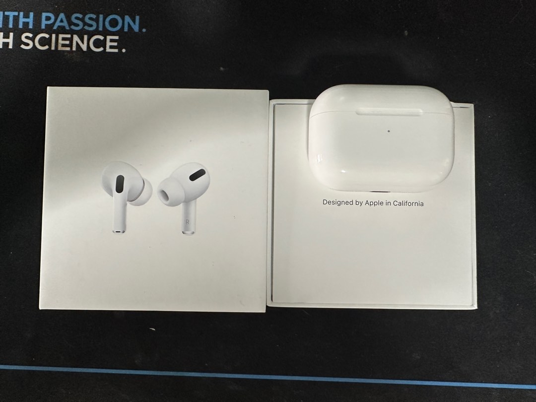 Airpods pro 1 case only, Audio, Earphones on Carousell