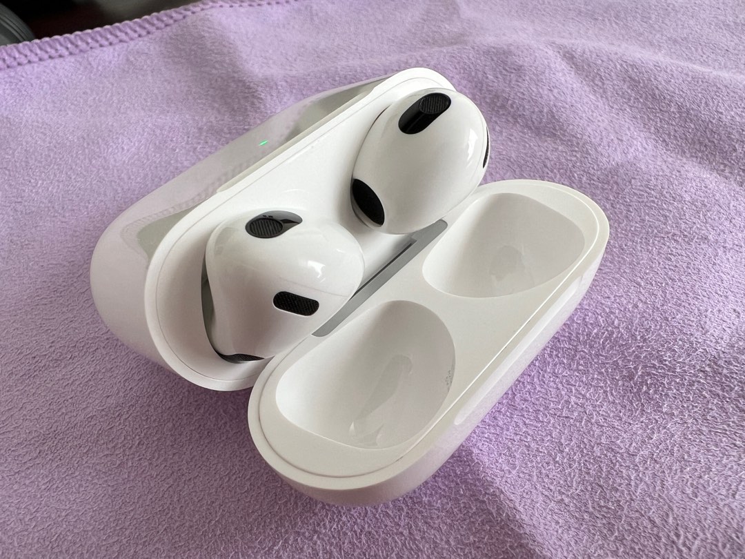 Apple airpods gen 3, Audio, Headphones & Headsets on Carousell