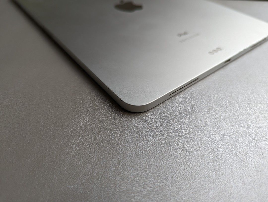 Apple iPad Pro 2020 11 inch 2nd Gen Silver Complete, Mobile Phones ...