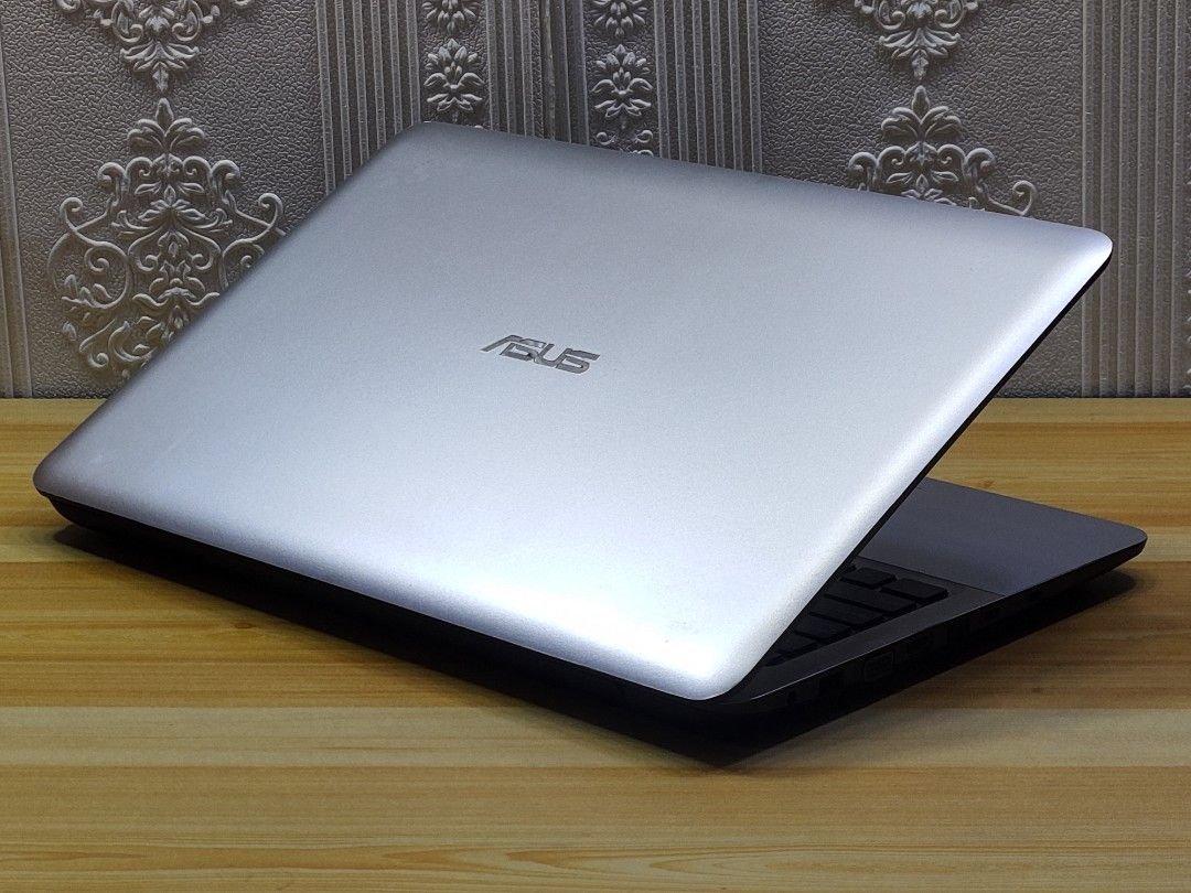 Asus SonicMaster X556UQK Core i5-7th Gen 8Gb Ram 128Gb SSD Nvidia ...