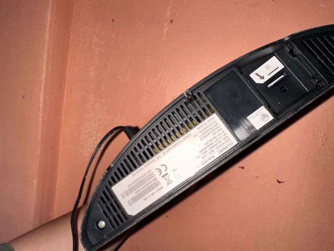 Black Mamba Modem B525s 65a, Computers & Tech, Parts & Accessories ...