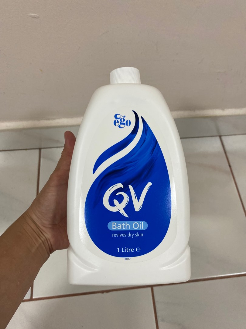 BRAND NEW QV Bath Oil for dry skin, Beauty & Personal Care, Bath & Body ...