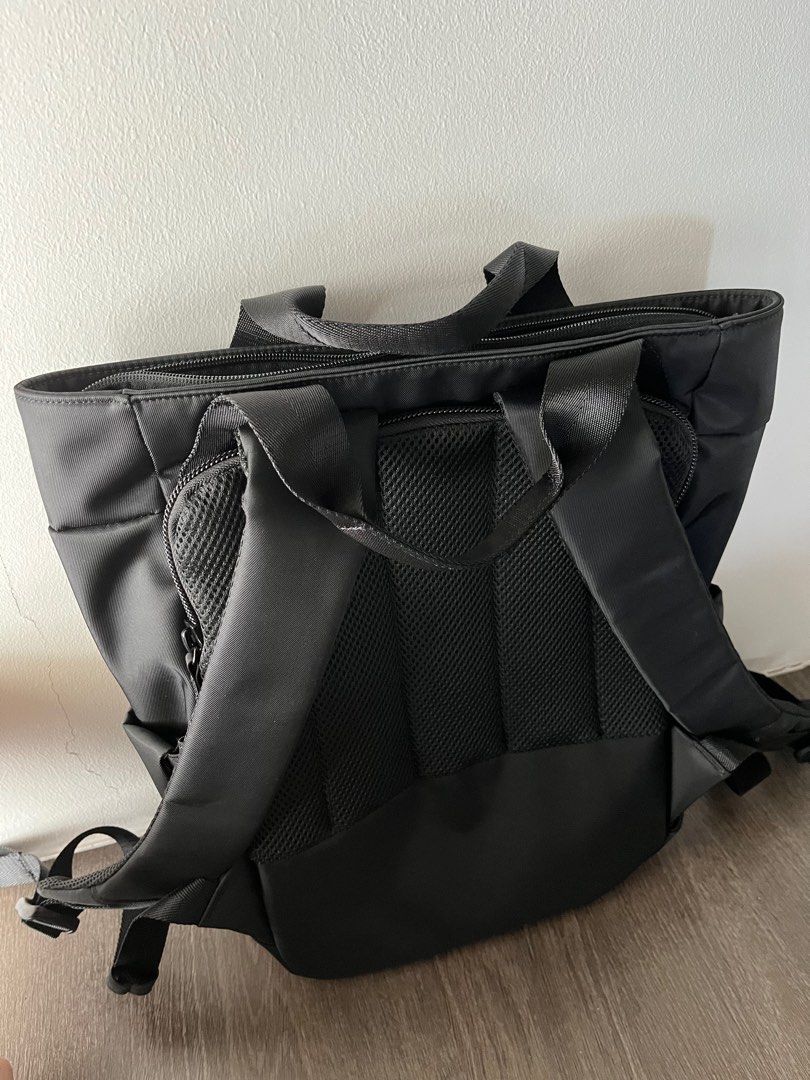 Crumpler Art Collective 13” Laptop Backpack, Men's Fashion, Bags ...