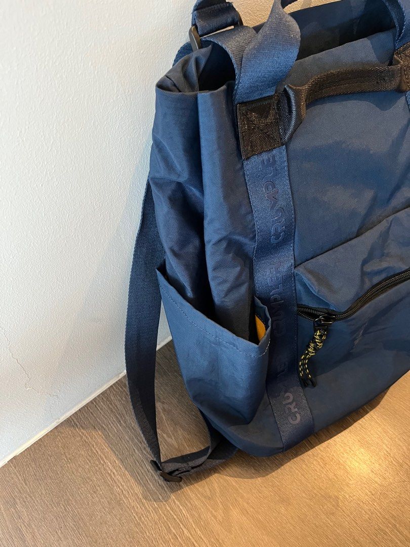 Crumpler Identity Backpack 20L, Men's Fashion, Bags, Backpacks on Carousell