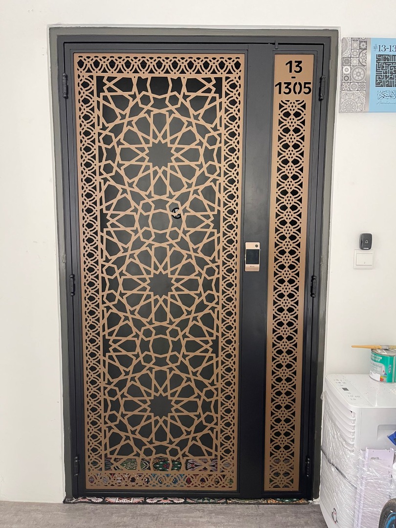 Designer gate 3x7/4x7 for HDB unit $699/799 included installation.PM ...