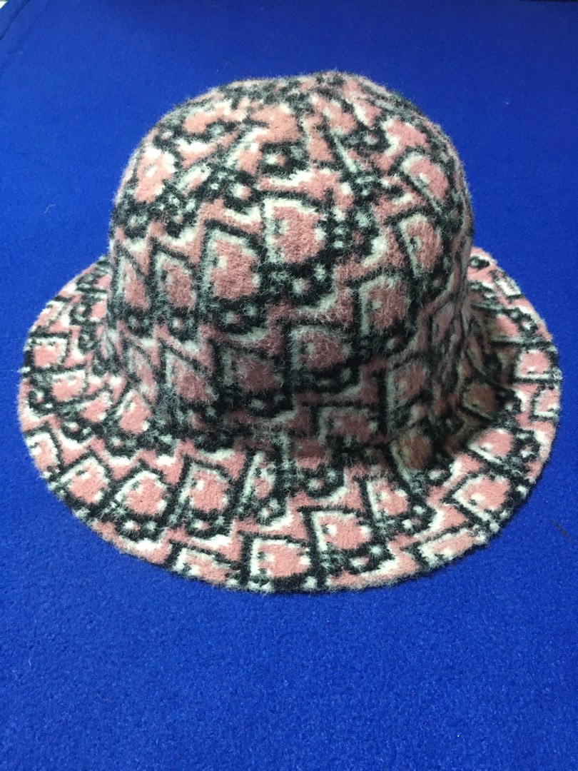 Dior bean cap, Men's Fashion, Watches & Accessories, Caps & Hats on ...